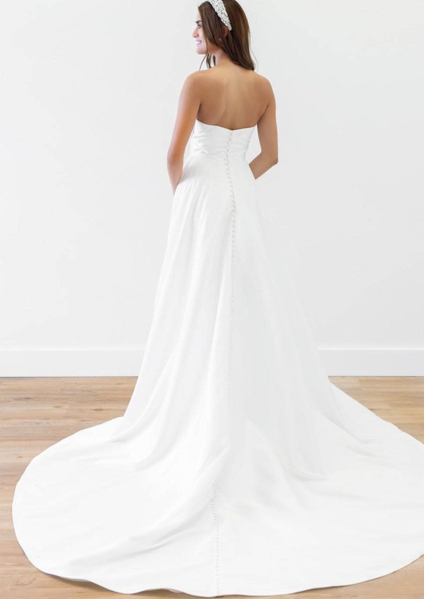 Locket Clarissa Wedding Dress | The Wedding Shoppe